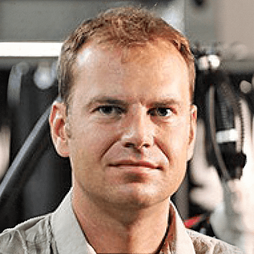 Robotics meets eMobility en - Rohmann Automation GmbH